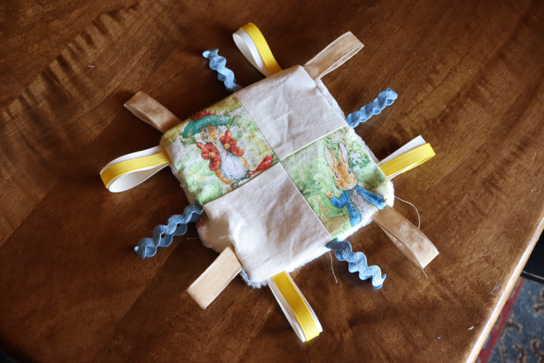 How to Make a Baby Crinkle Toy - Elli Hurst